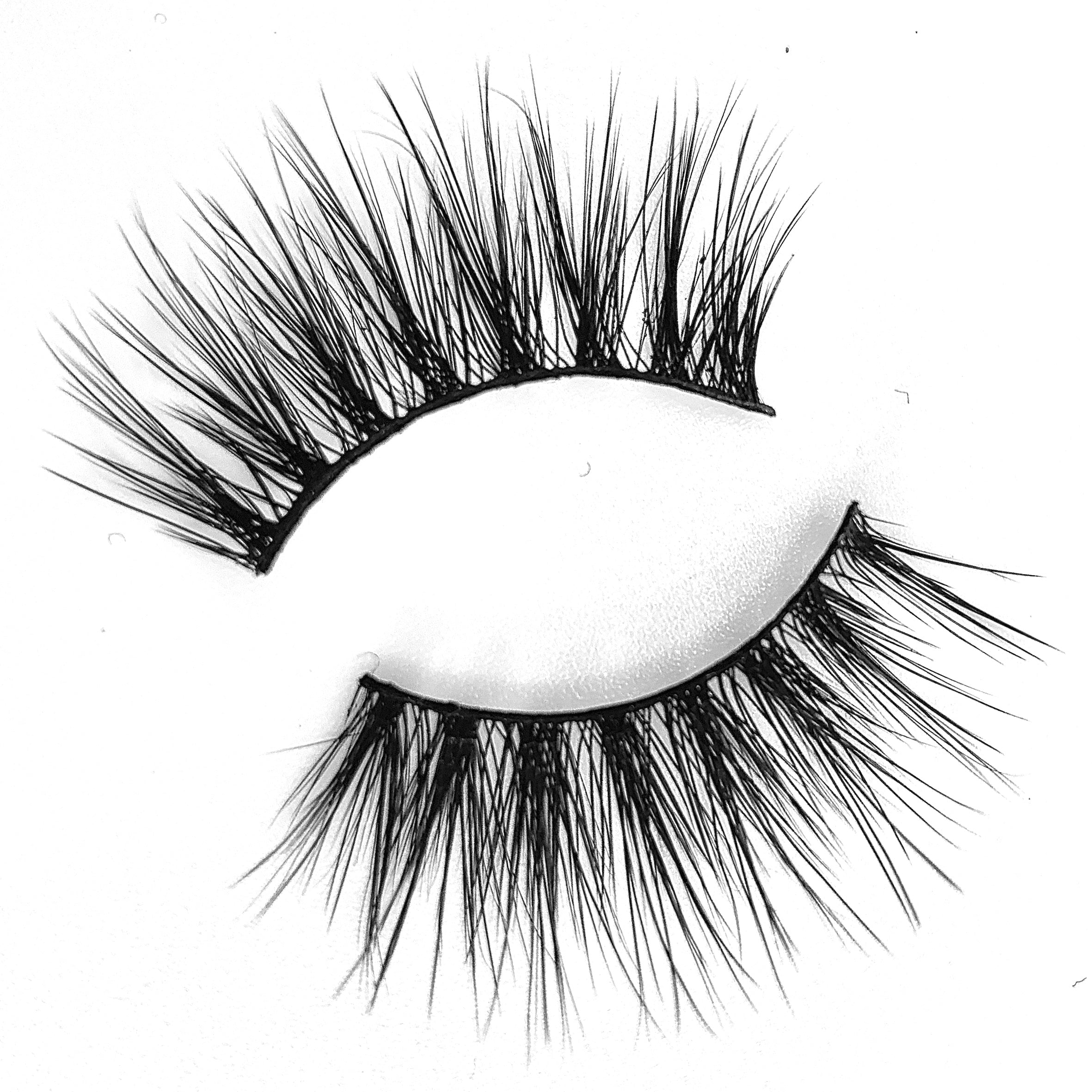 Honey Magic Lash - Medium Volume Eyelash - Vegan & Cruelty Free – VeganLash